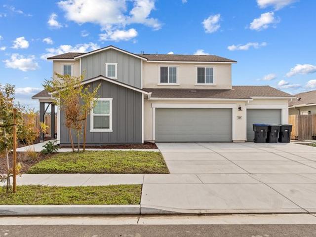 1109 E Elkhorn Ave, Visalia, CA 93292