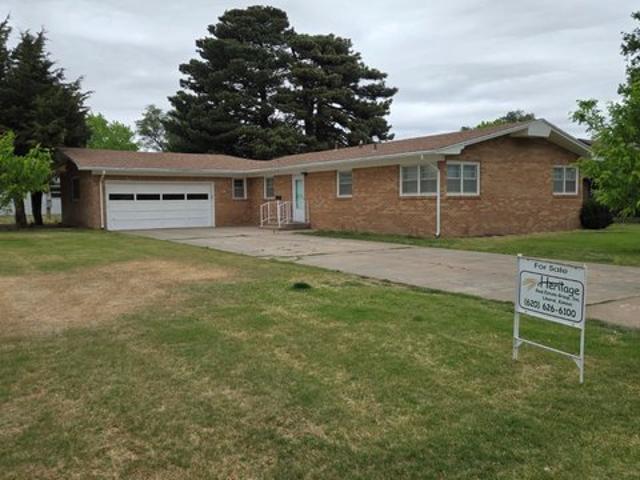 1109 Elm Blvd, Liberal, KS 67901