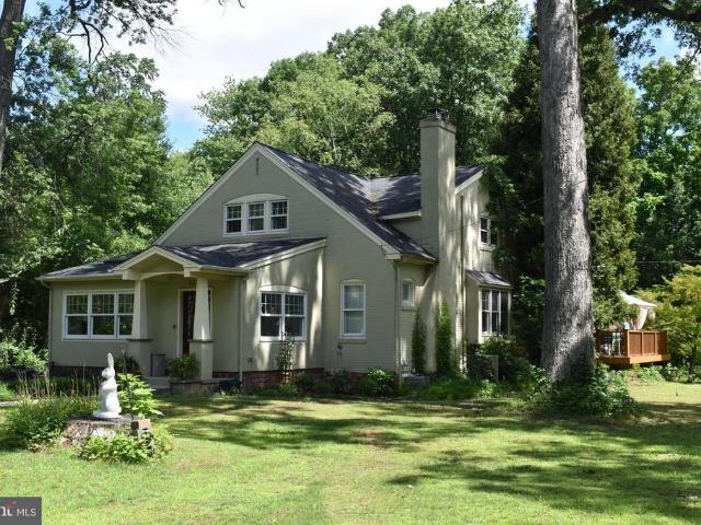 1109 Forest Avenue