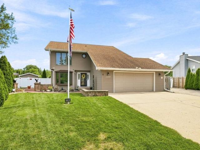1109 Home Ct, Shorewood, IL 60404