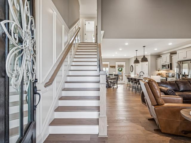 1109 Joe Martin Ln