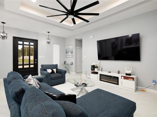 1109 Lorelai Drive