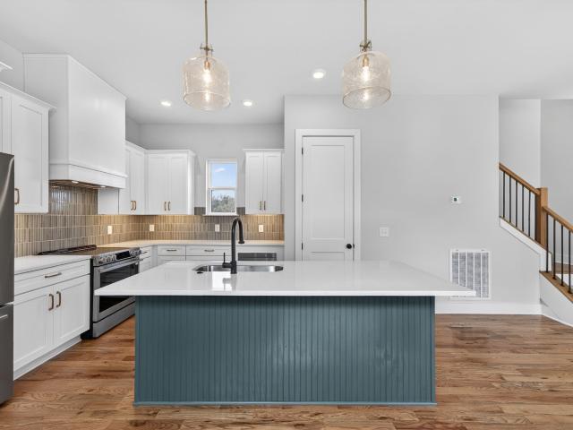 1109 Parker St