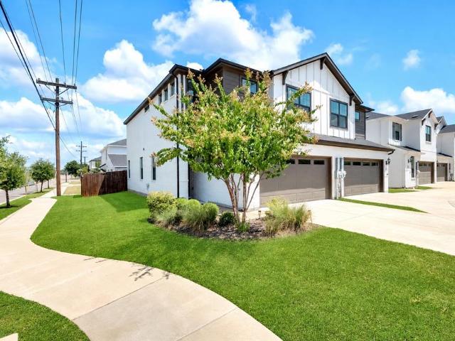 1109 Rusk Way
