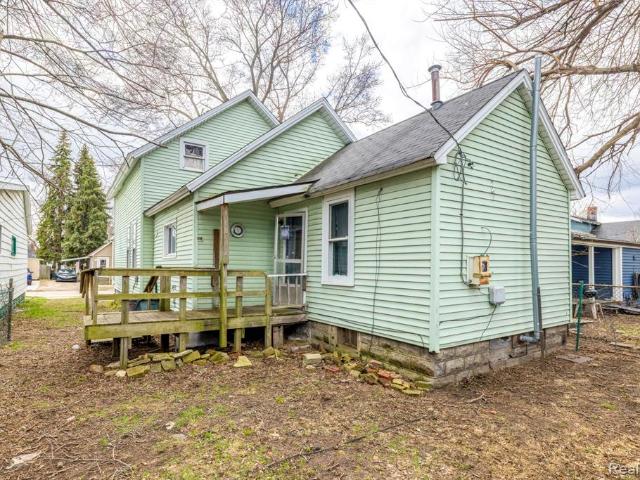 1109 Rawlins Street