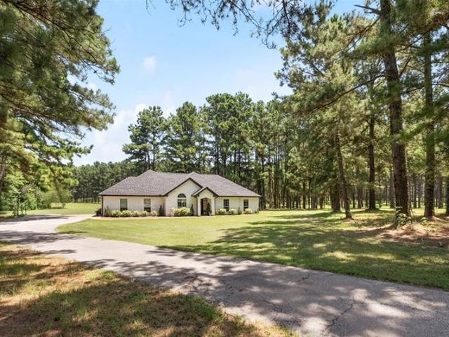1109 Robbins Rd, Athens, TX 75751