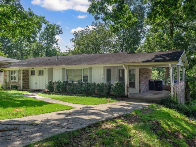 1109 Sunset Boulevard