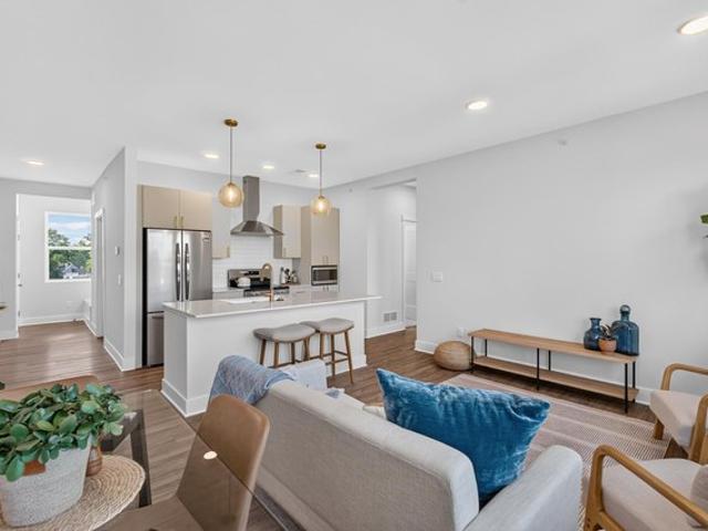 1109 S Carver St, Traverse City, MI 49686