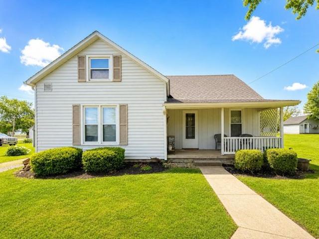 1109 S Greenwood St, Bellefontaine, OH 43311