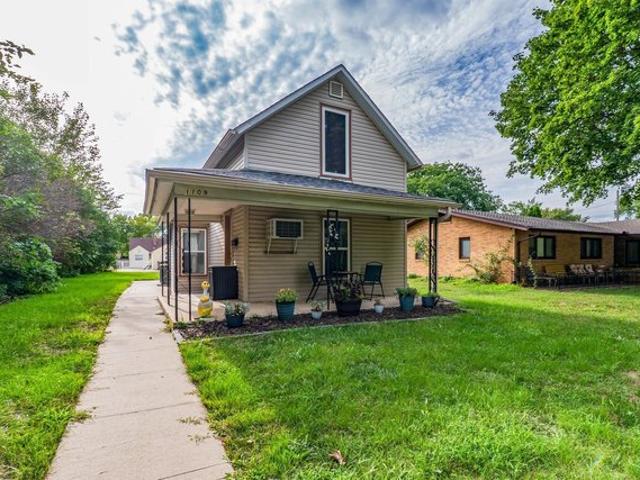 1109 S Mulberry St, Sioux City, IA 51106