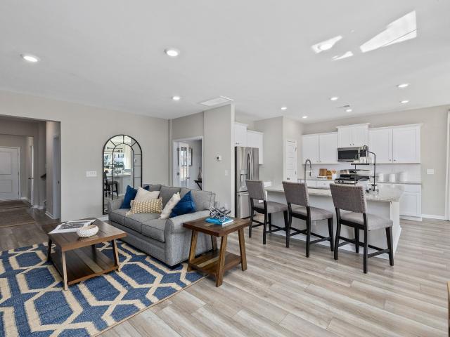 1109 SeaChase Way