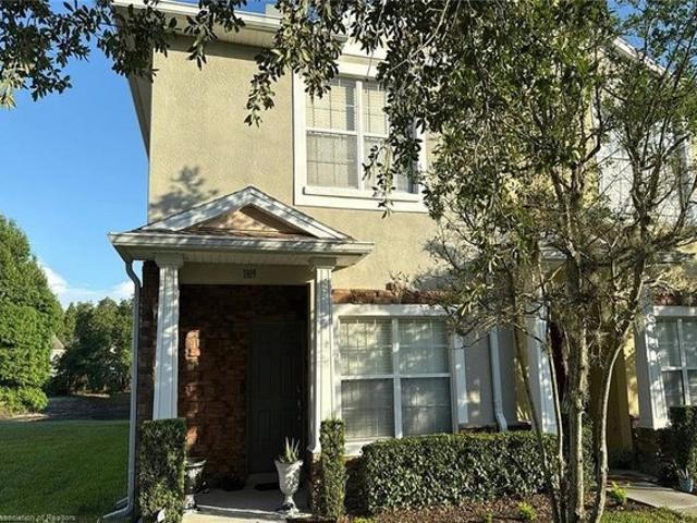 1109 Sleepy Oak Dr, Wesley Chapel, FL 33543
