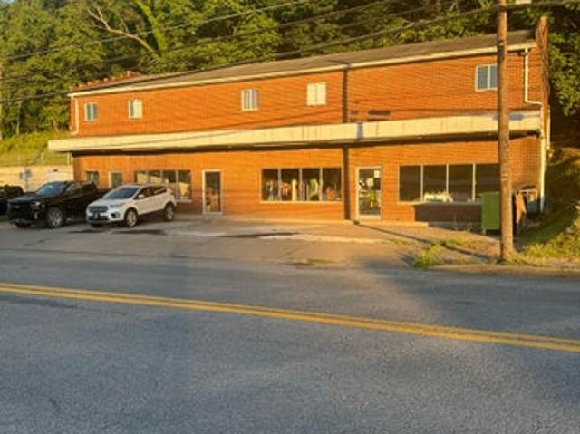 1109 Speedway avenue apt 4 Fairmont,WV