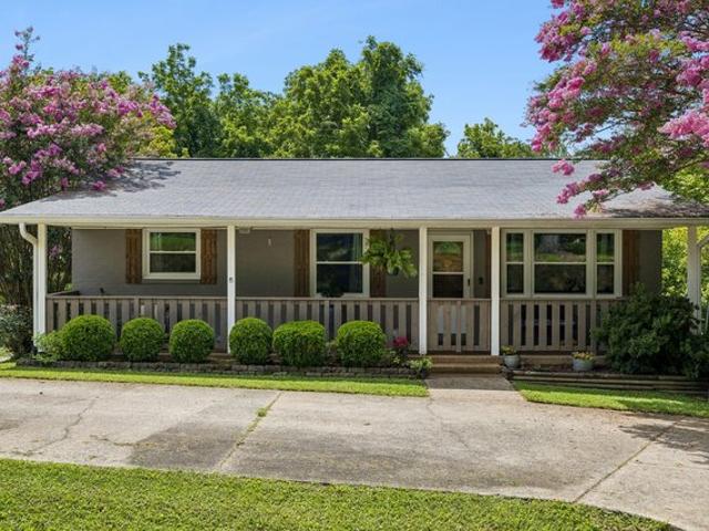 1109 Taylor Town Rd, White Bluff, TN 37187