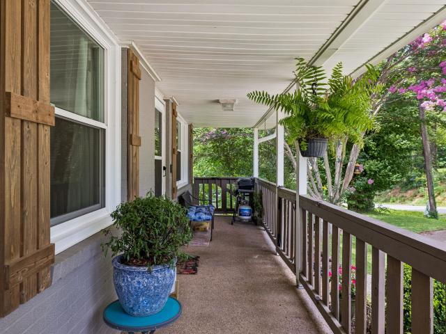 1109 Taylor Town Rd