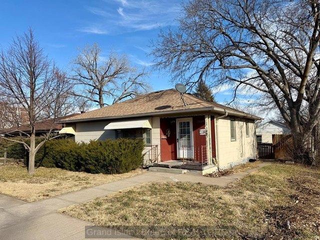 1109 W 4th St, McCook, NE 69001