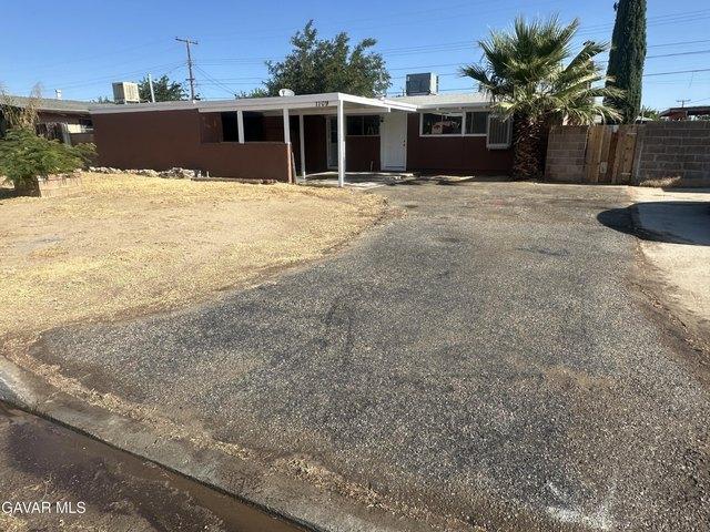 1109 W Ave # J6, Lancaster, CA 93534