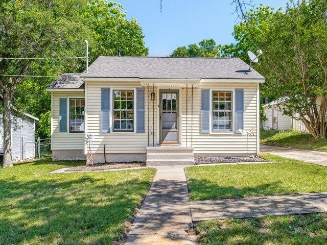 1109 W Hanna St, Denison, TX 75020