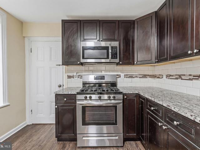1109 W Silver St, Philadelphia, PA 19133 | MLS #PAPH2612