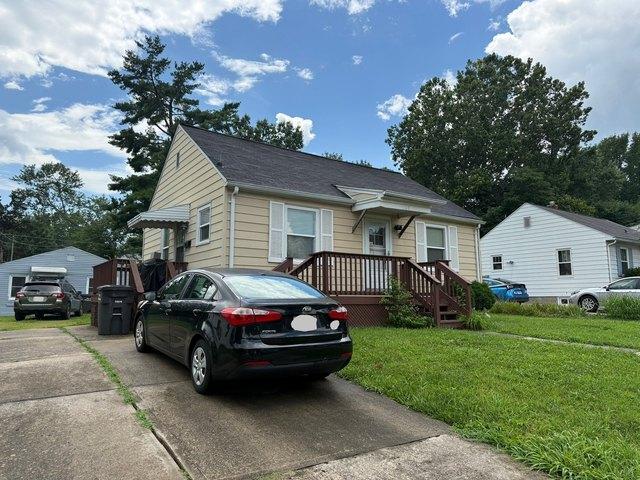 1109 W Walkup Ave, Carbondale, IL 62901
