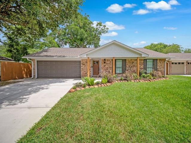 1109 Warren St, Deer Park, TX 77536