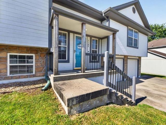 1109 White Oak Court