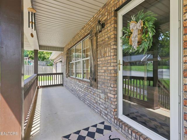 1109 Willow Creek Circle