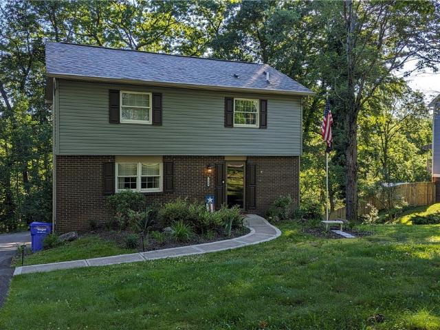 1109 Woodhill Dr