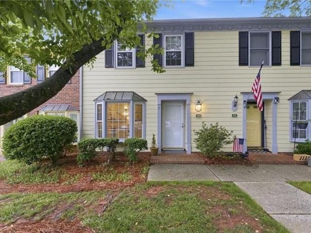 1109 Yellowbell Pl, Greensboro, NC 27410