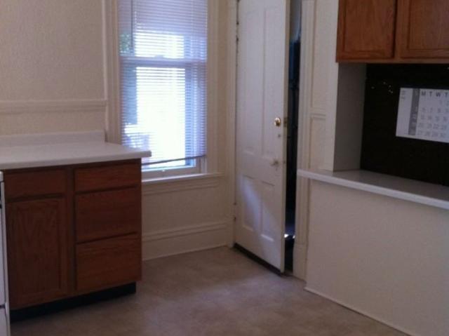 1109 17th Ave SE 6 Bedroom Apartment for Rent at 1109 17th Ave Se, Minneapolis, MN 55414 Como