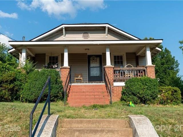 1109 7th St, Statesville, NC 28677