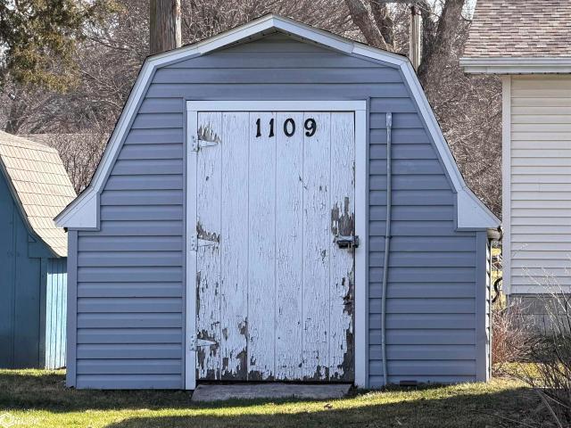 1109 9th St. S