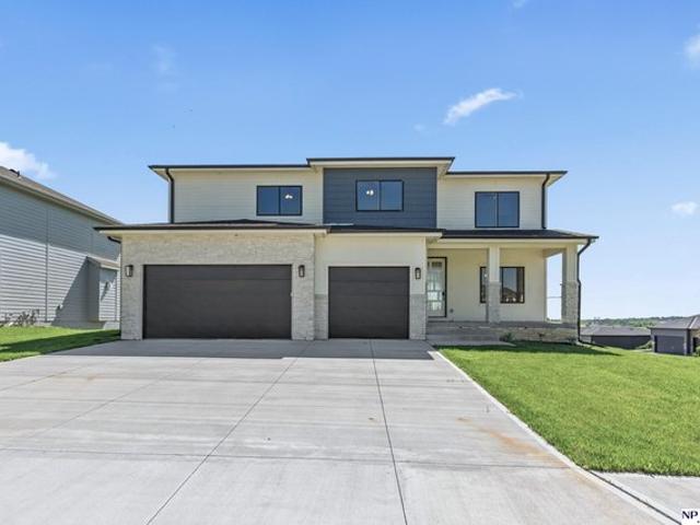 11001 N 170th St, Bennington, NE 68007