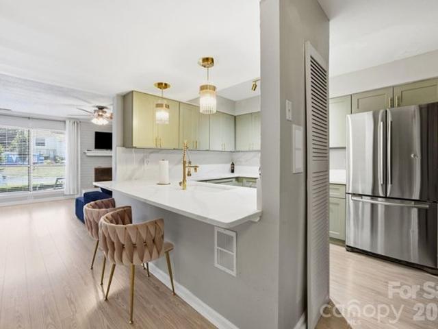 11002 Carmel Crossing Rd, Charlotte, NC 28226