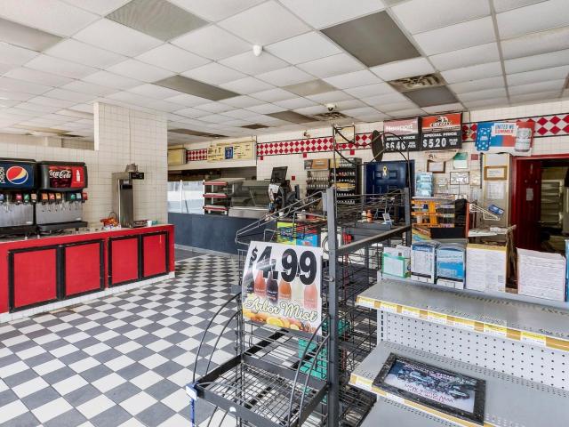 11002 Highway 135N