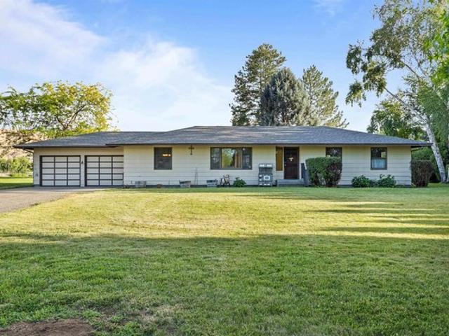 11002 S 1518 Pr SW, Prosser, WA 99350
