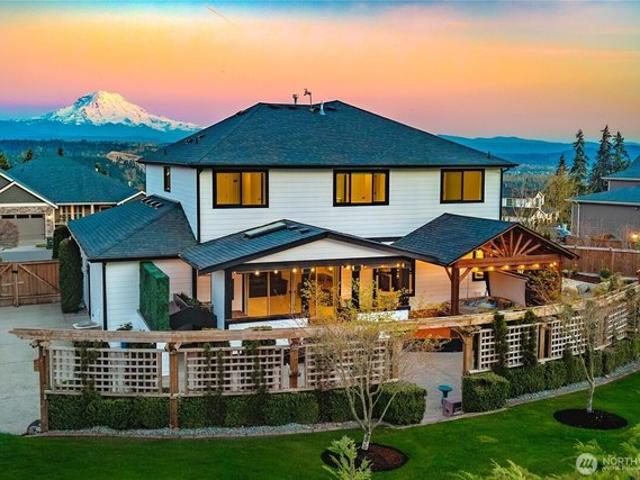 11002 Shawnee Rd E, Puyallup, WA 98374