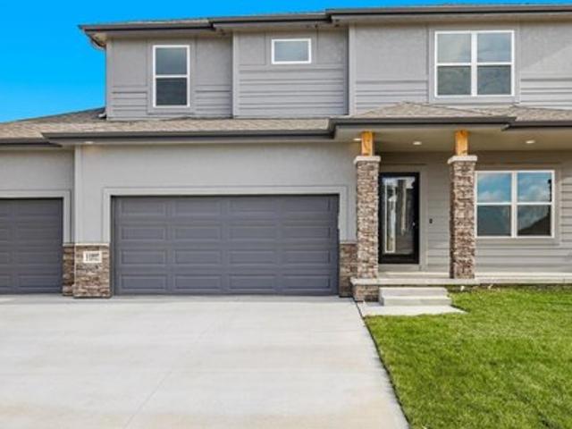 11007 S 104th Ave, Papillion, NE 68046