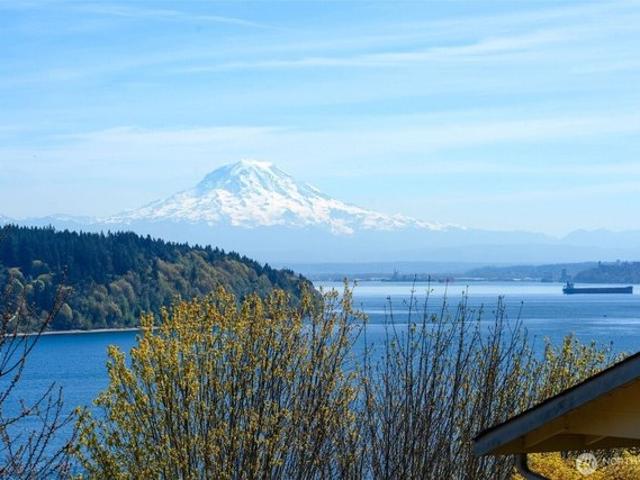 11004 Colvos Dr NW, Gig Harbor, WA 98332