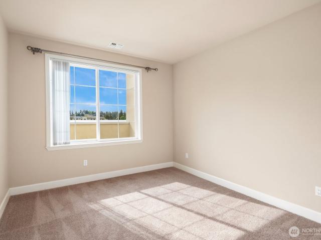 11004 NE 11th St, Unit 606, Bellevue, WA 98004 | MLS #2458