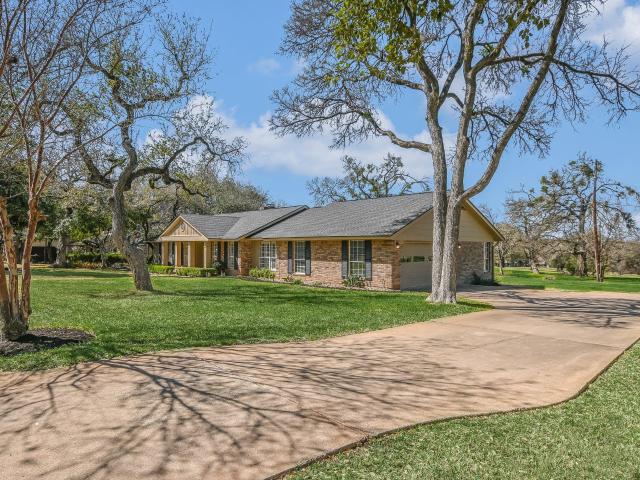 11004 Plumewood Dr
