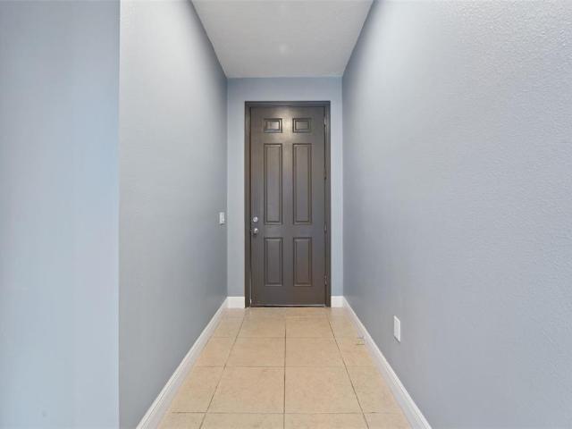 11006 Tahiti Isle Ln, Tampa, FL 33647 | MLS #TB8415 | Compass