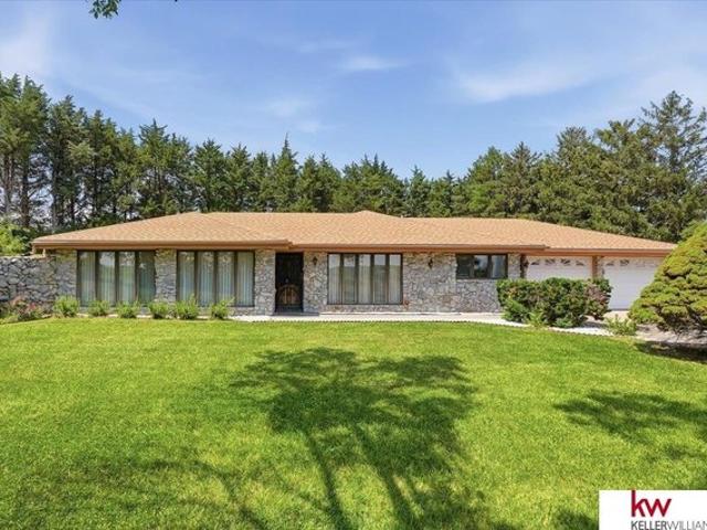 11006 Mill Rd, Louisville, NE 68037