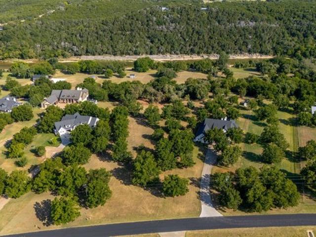 11008 Orchards Blvd, Granbury, TX 76033