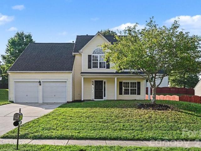 11008 Padderborn Ct, Charlotte, NC 28215