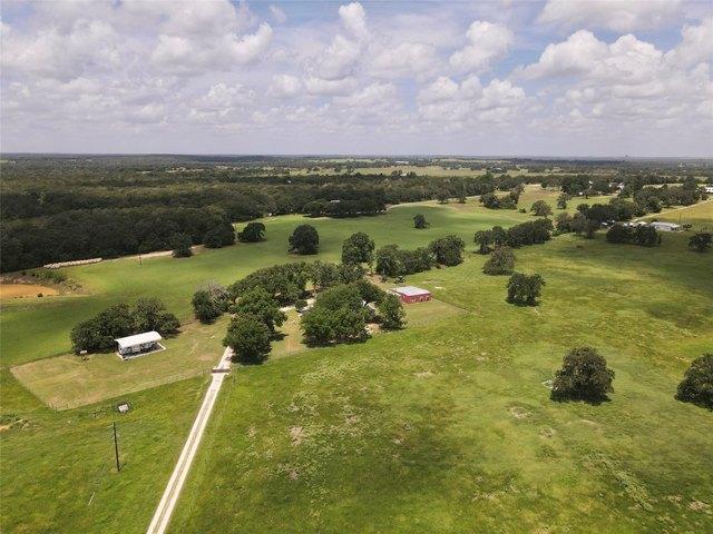 11009 N Highway 77, Lexington, TX 78947