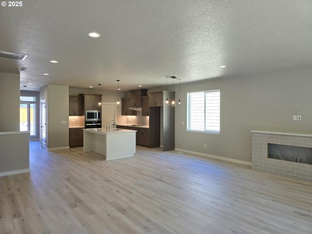 11009 NW 11th Pl, Vancouver, WA 98685 | MLS #391817