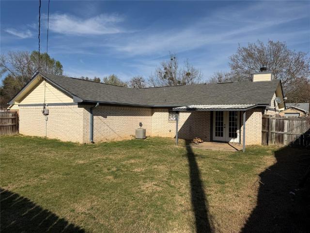 1100 Meadow Drive