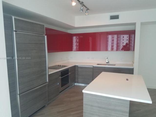 1100 Miami Ave S #1211, Miami, FL 33130