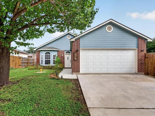 1100 Mira Loma Ln, San Marcos, TX 78666